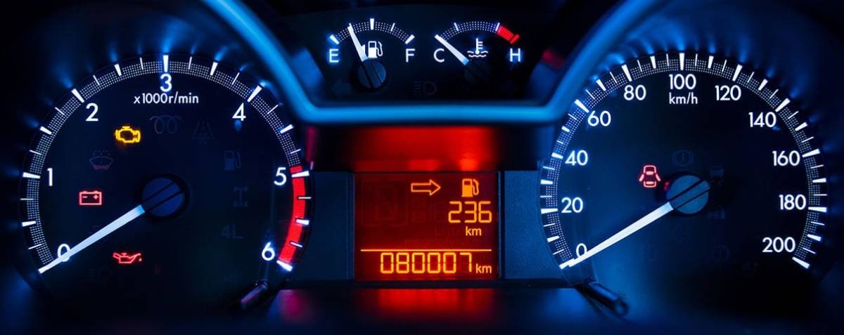 ¿Cómo se mide el kilometraje de mi auto?