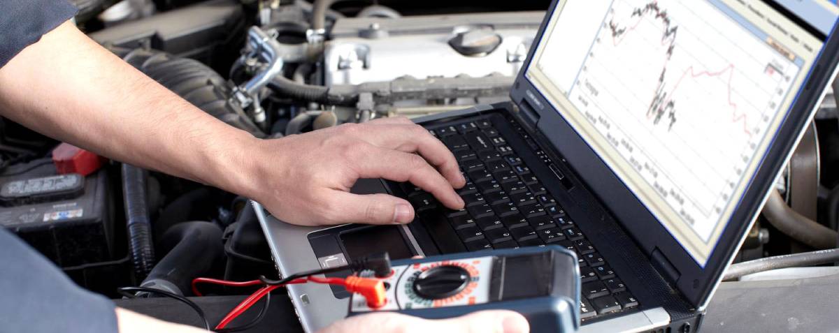 Computadora del auto, ¿para qué sirve?