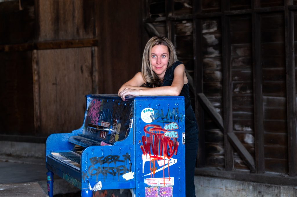 Songwriters in the Raw w/ Rachael Sage, Katie Dahl, and Jessica Smucker ...