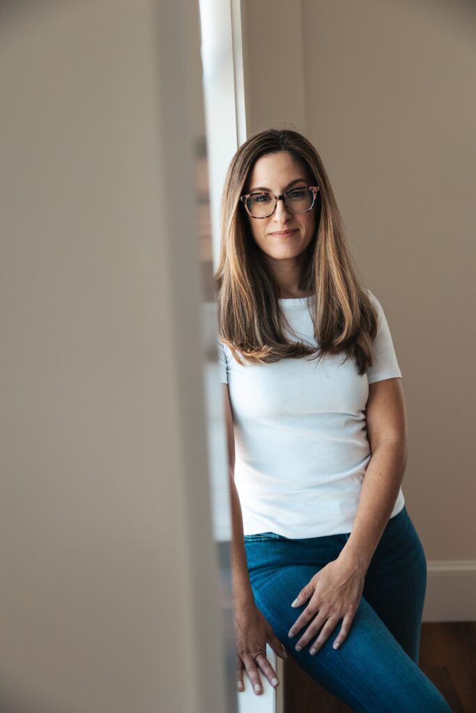 Dear Sister: A Memoir of Secrets, Survival and Unbreakable Bonds with ...