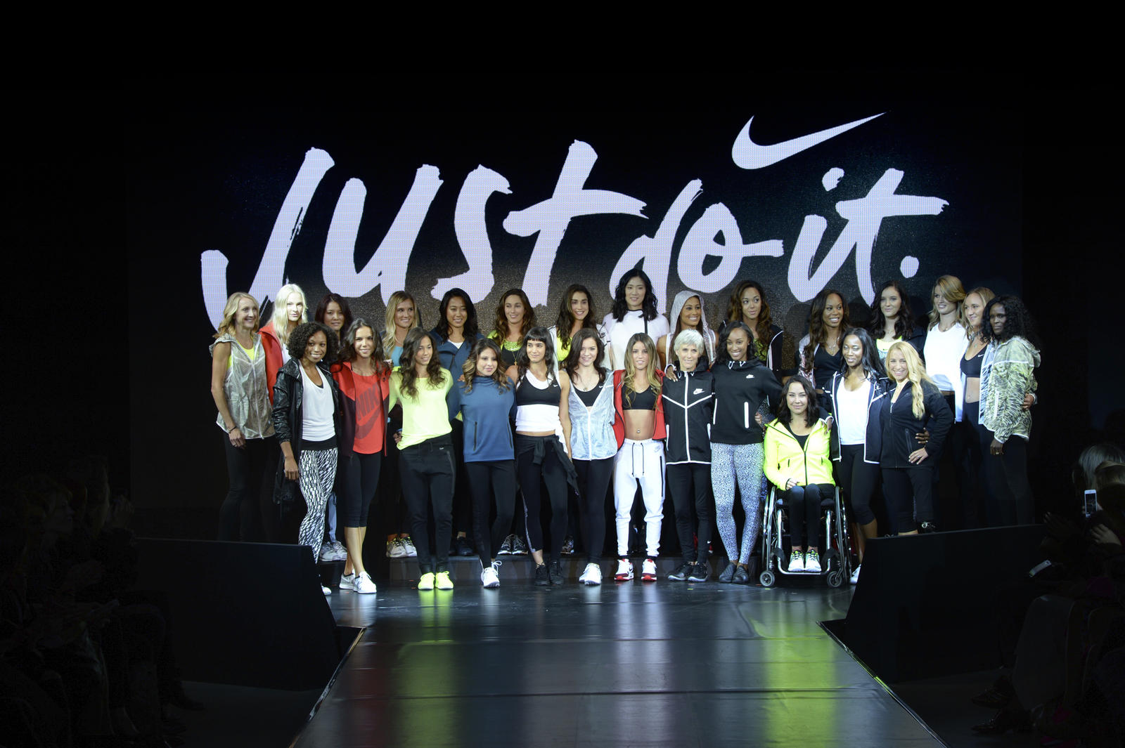 Nike Apresenta Novas Coleções para 2015 e Conecta 65mi Mulheres por ...