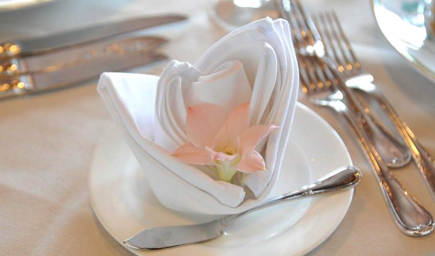 The Benefits of Linen vs Paper | Jefferson Rent-All & Party Plus