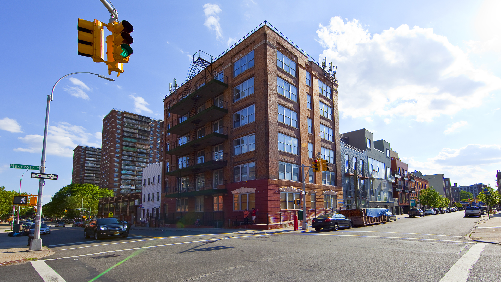 347 Lorimer St in Williamsburg - Nooklyn: Rentals, Sales, Floorplans