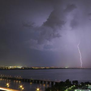 NRIPage | Articles | High Wind Warning in Effect as Tens of Thousands Lose Power in Northern ...