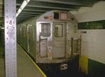 www.nycsubway.org: R-38 (St. Louis Car)