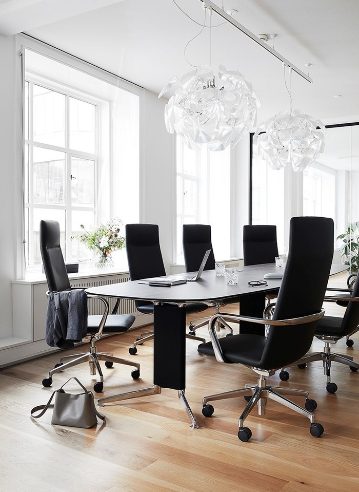 Rapt Ergonomic executive chair by Senator - Oburo