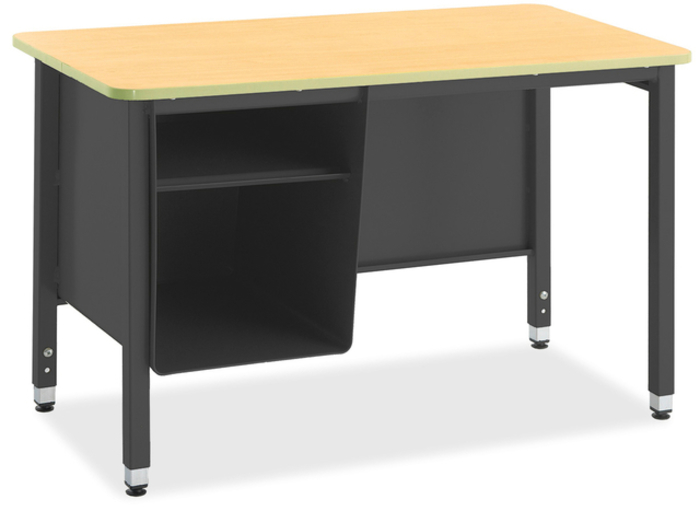 Junior Executive Desk by Alumni - Oburo