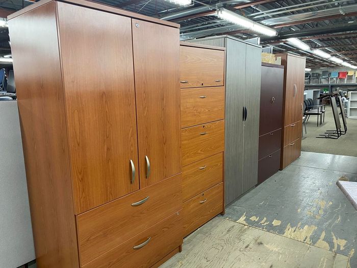 Variety of Wardrobes - Oburo