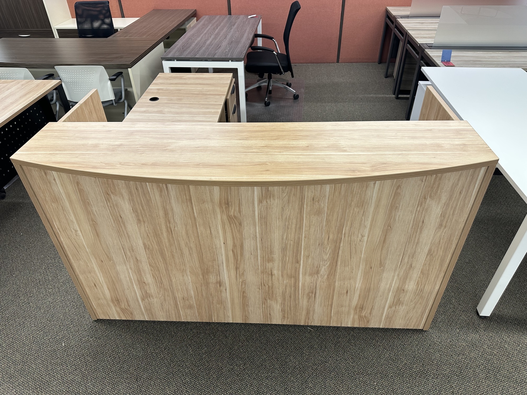 Classic reception desk by Source - Oburo