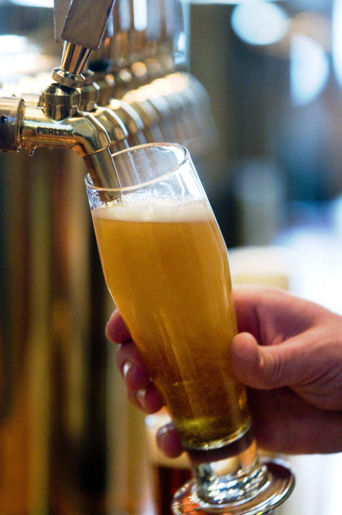 Pour the perfect beer | News, Sports, Jobs - Lawrence Journal-World ...