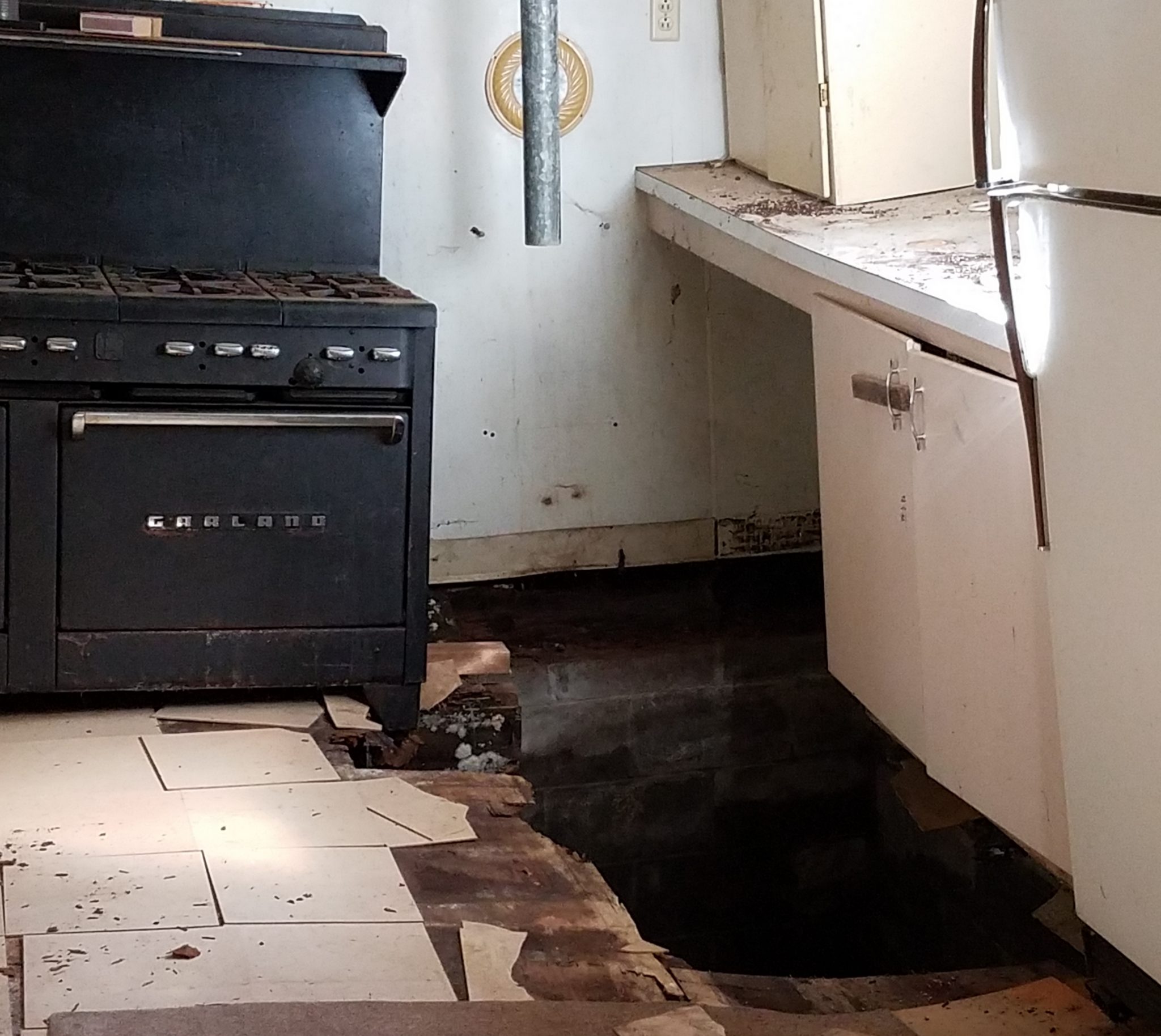 Floor collapse injures one | News, Sports, Jobs - Williamsport Sun-Gazette