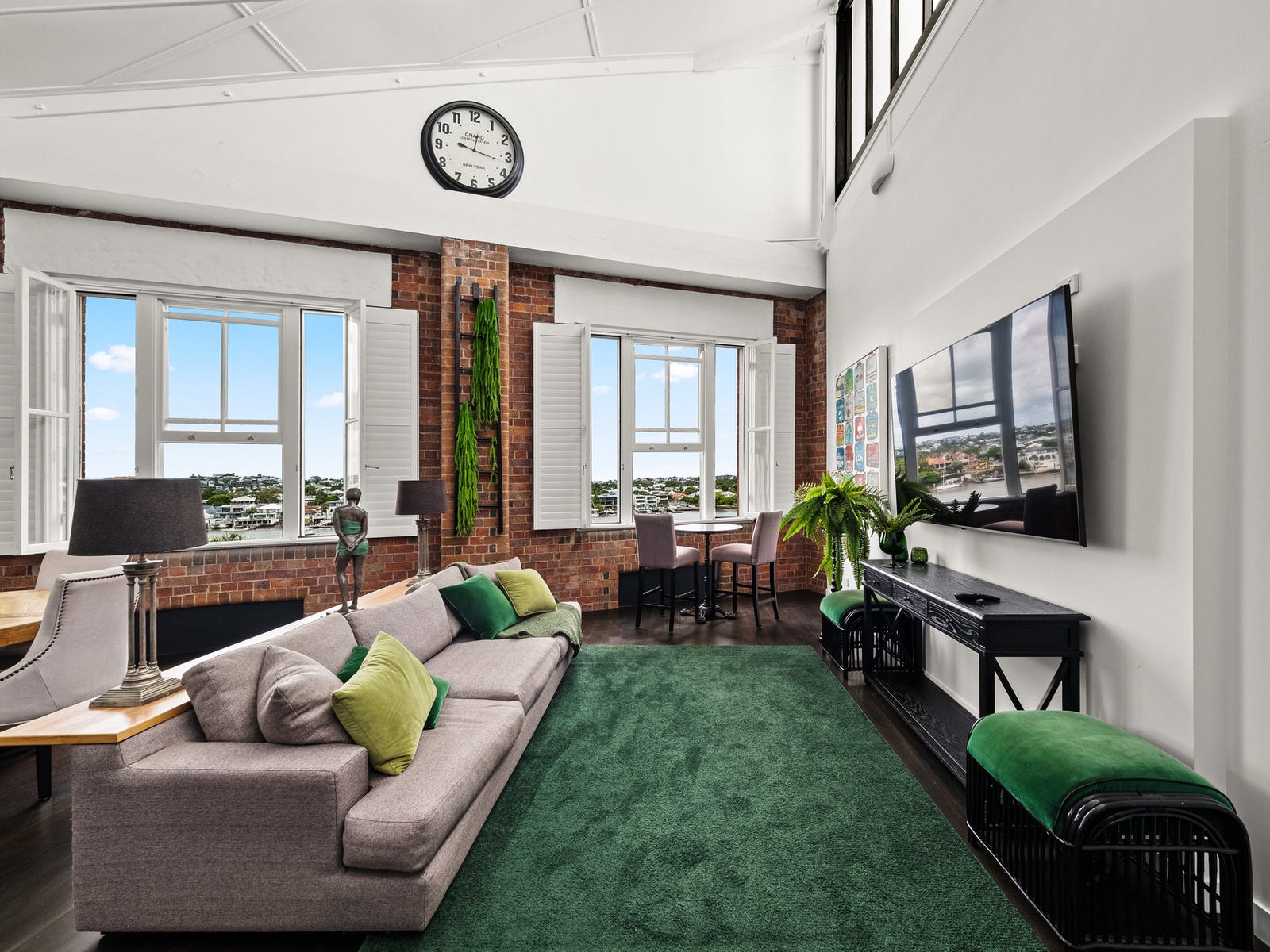 Onsite Manager - Property for Sale in Teneriffe Qld 4005