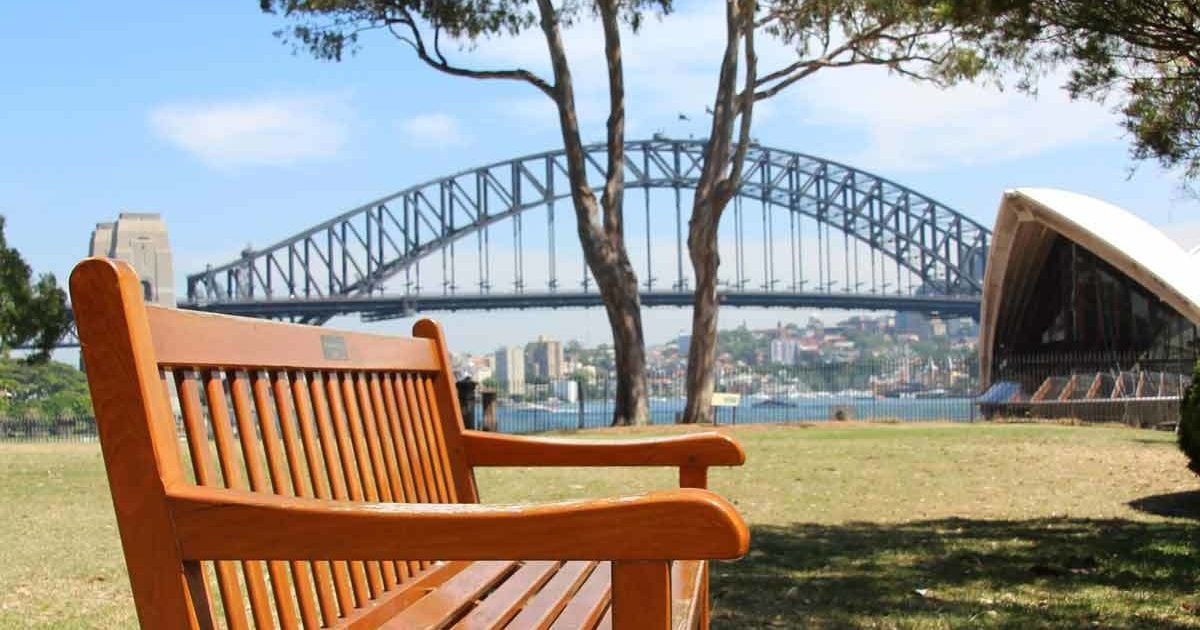 On the Grid : Tarpeian Precinct Lawn Royal Botanic Gardens