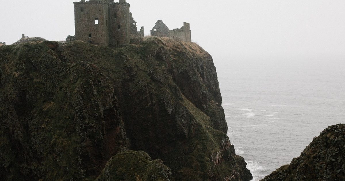 On the Grid : Dunnottar Castle