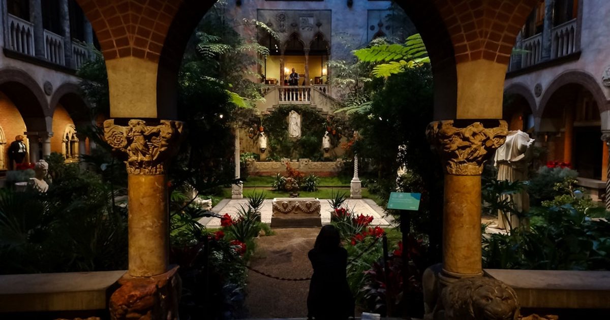 On the Grid : Isabella Stewart Gardner Museum