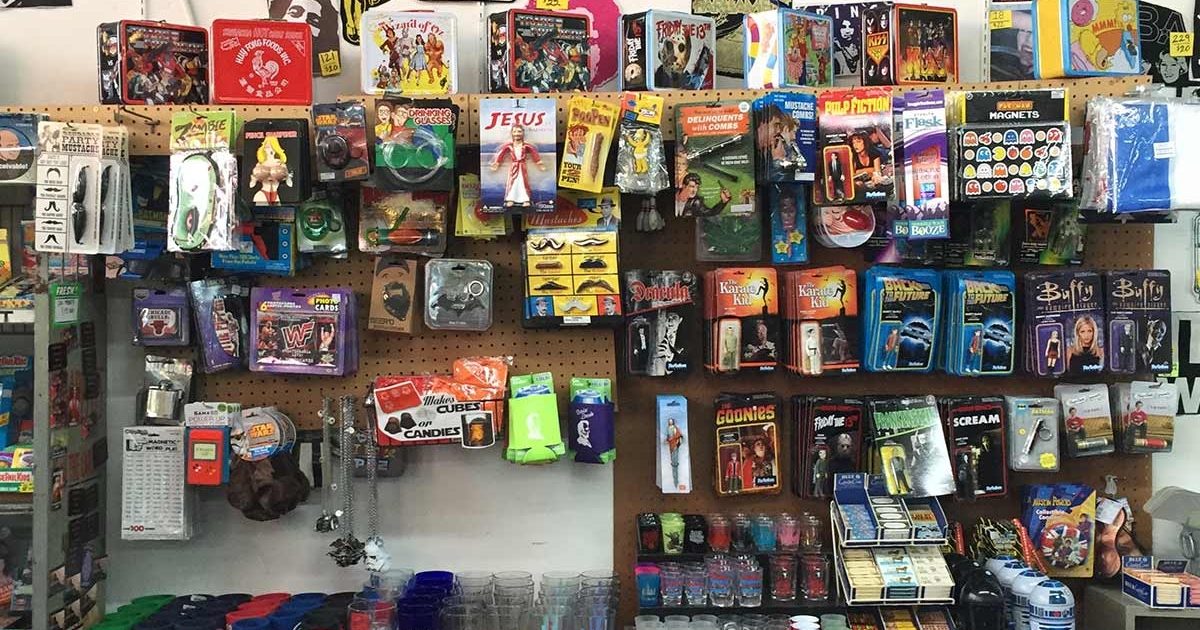 On the Grid : Strange Cargo