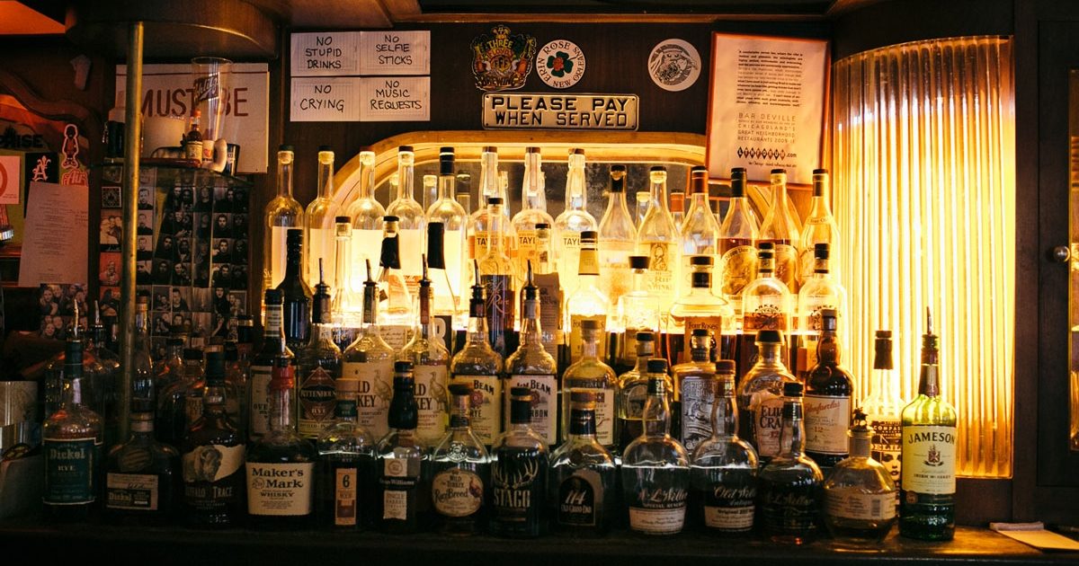 On the Grid : Bar Deville