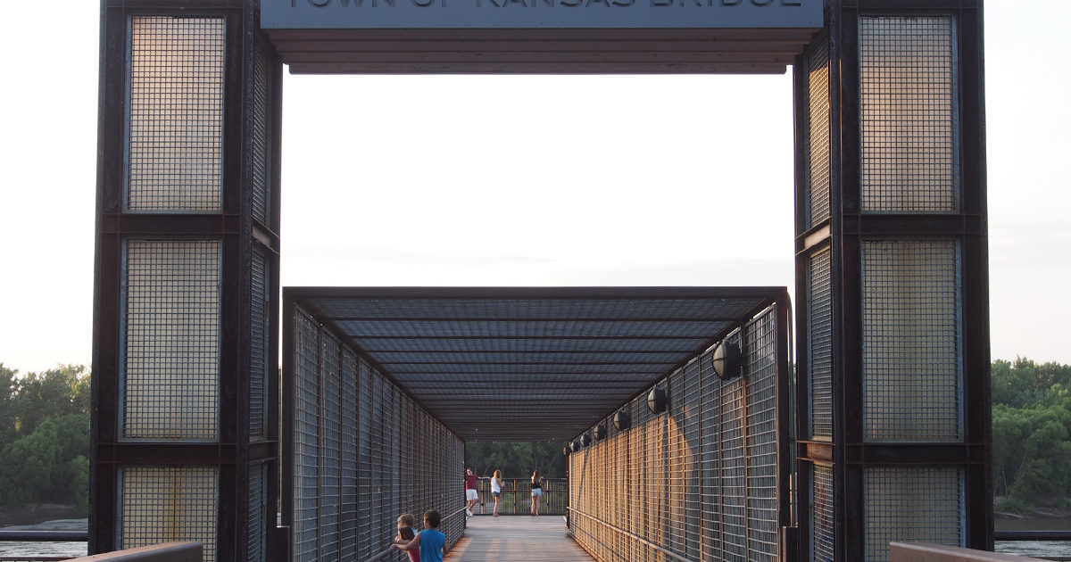 On the Grid : Town of Kansas Bridge