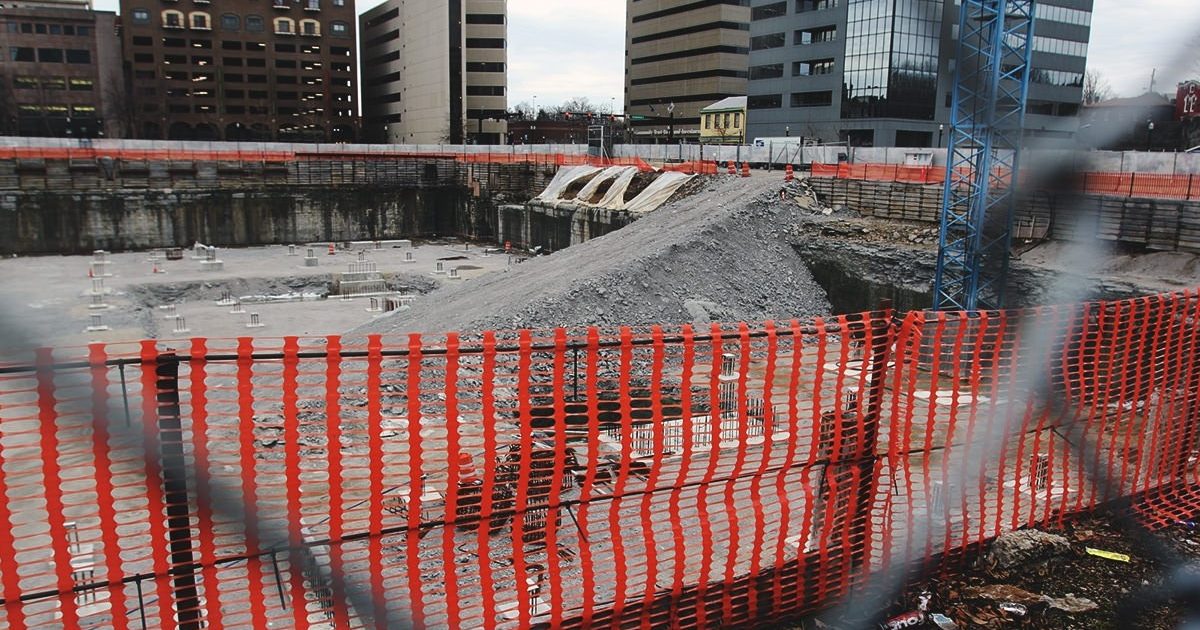 On the Grid : Centre Pit