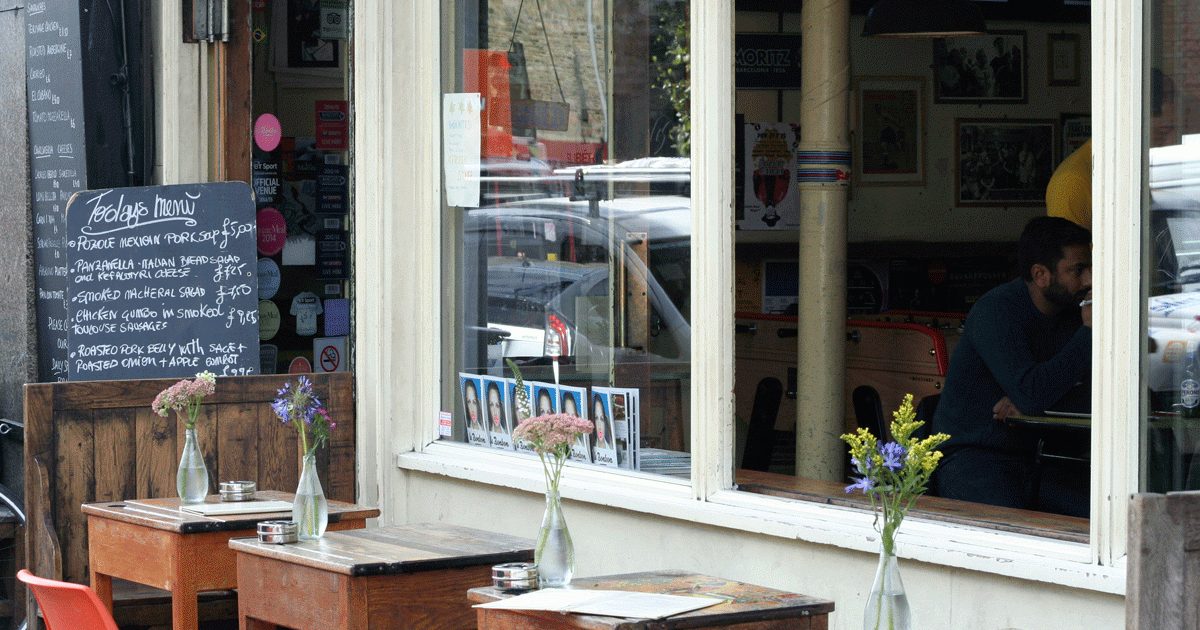 On the Grid : Bar Kick