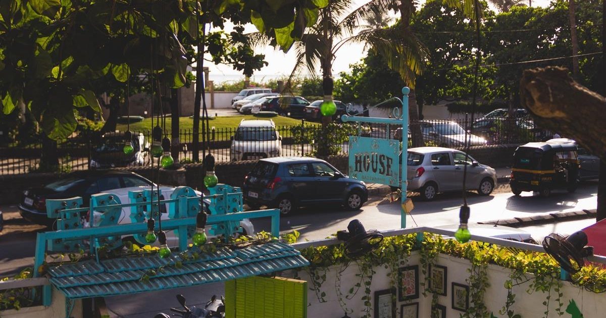 On the Grid : Versova