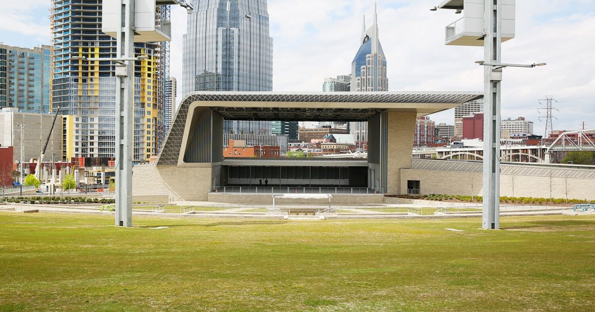 On the Grid : Ascend Amphitheater