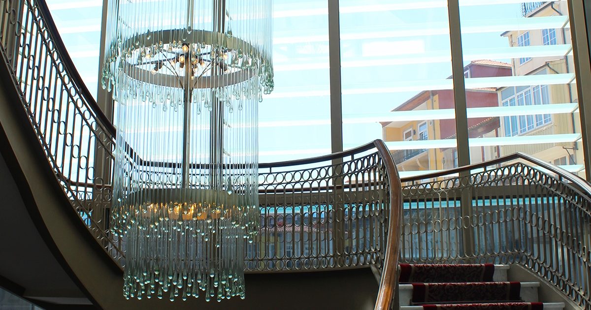 On the Grid : Palacio Cardosas