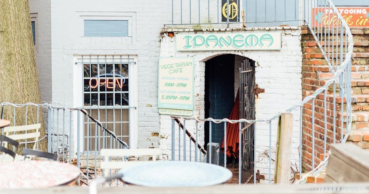 On the Grid : Ipanema Café