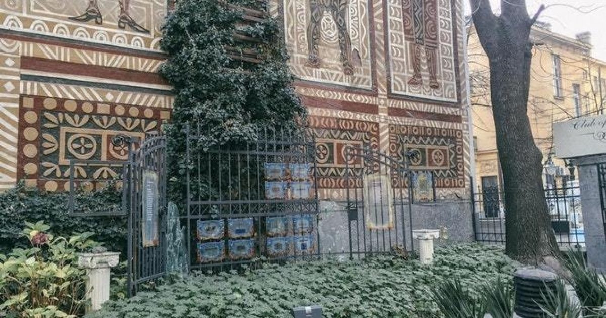 On the Grid : The Architects' Club