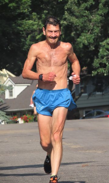 Steve DeBoer hitting his stride with running streak – Park Bugle