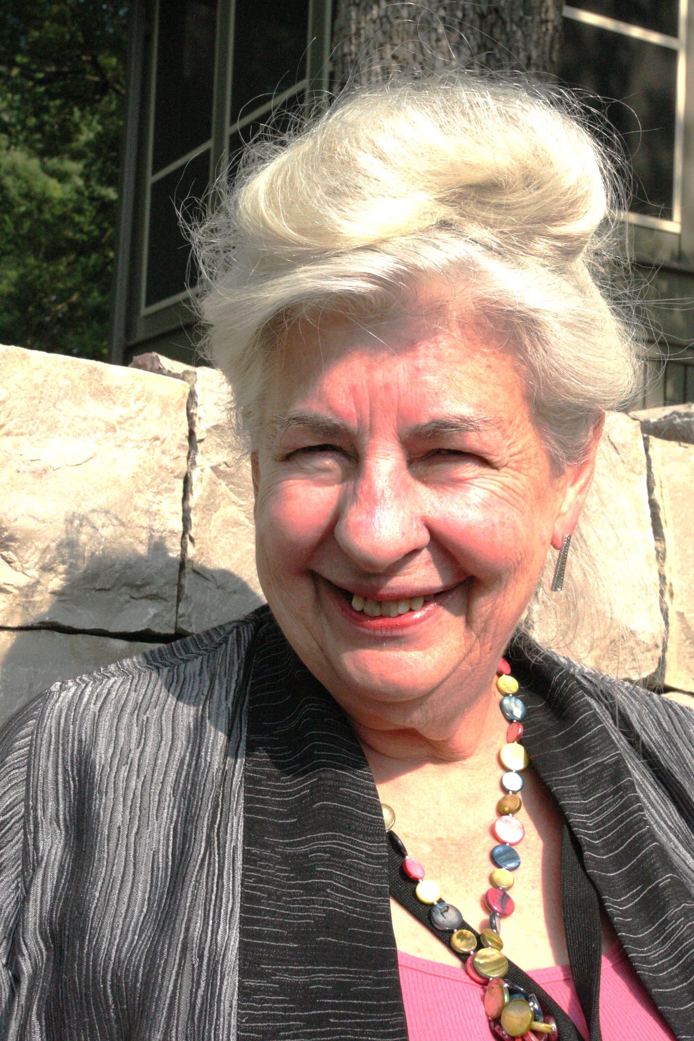 A bulldog for readers, local librarian Judy Woodward retiring – Park Bugle