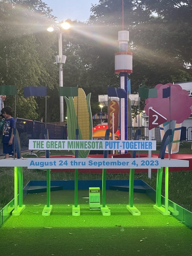 Mini Golf-On-A-Stick – Park Bugle