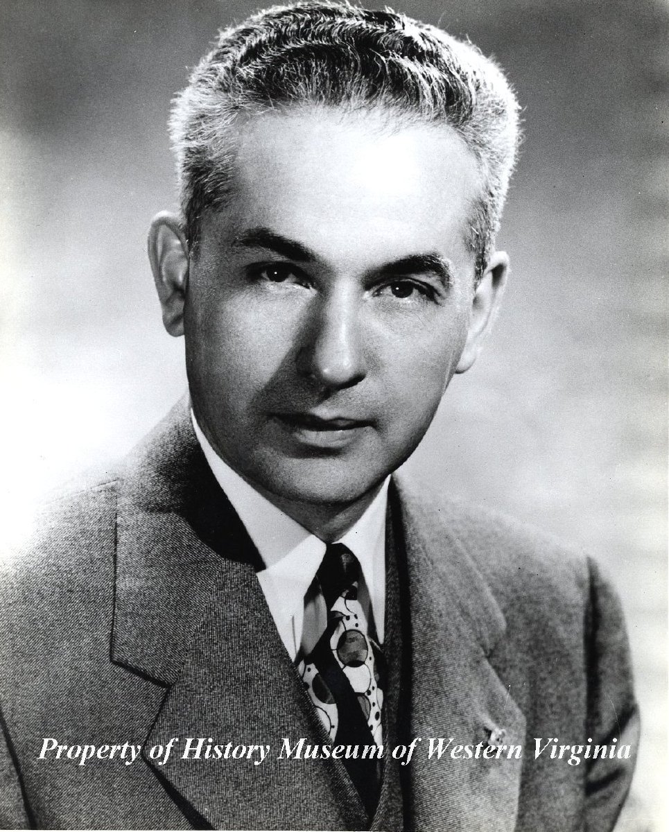 Roy Webber's Instagram, Twitter & Facebook on IDCrawl