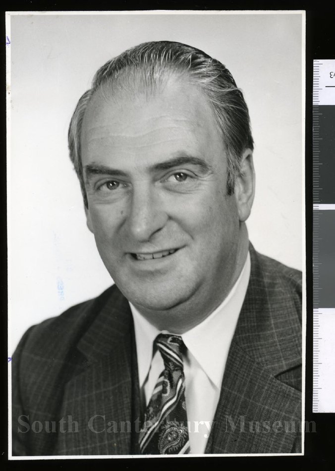 Basil Arthur's Instagram, Twitter & Facebook on IDCrawl