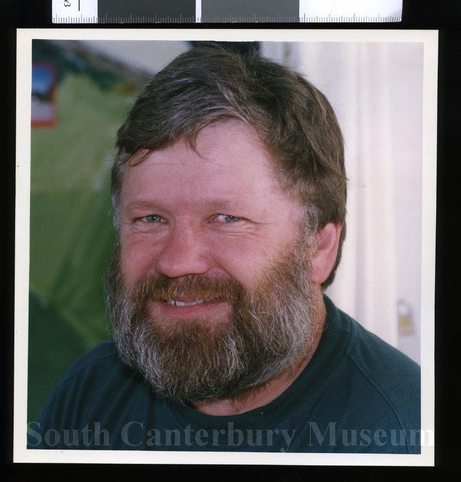 Ken Batchelor's Instagram, Twitter & Facebook on IDCrawl