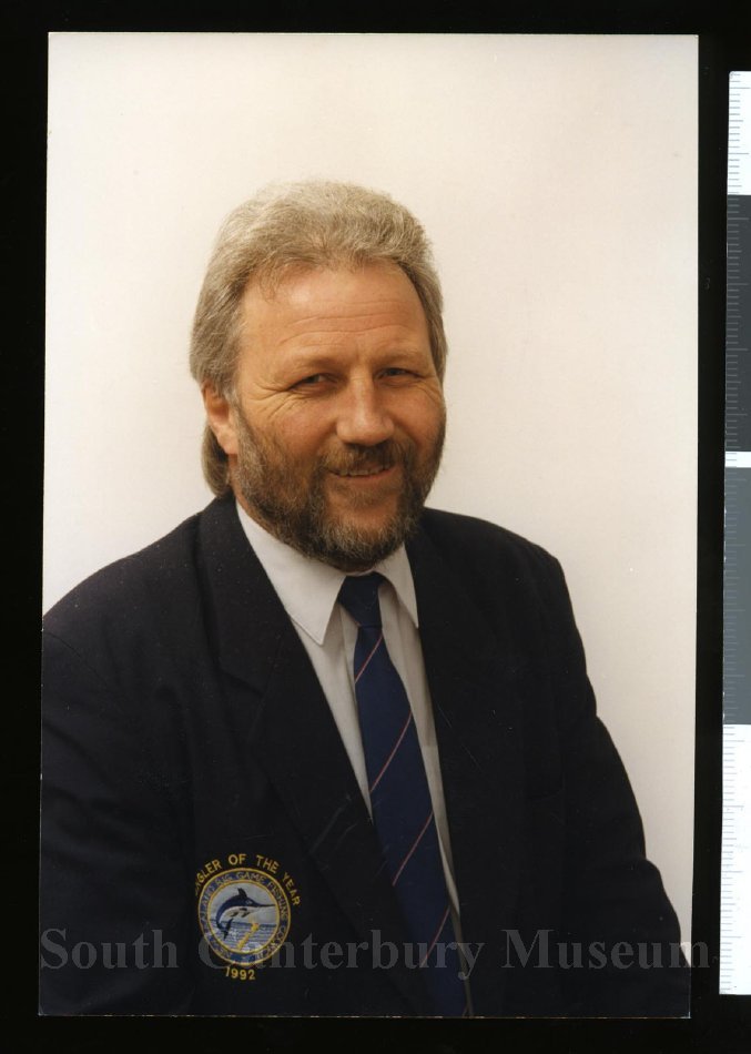 Geoff Stone's Instagram, Twitter & Facebook on IDCrawl