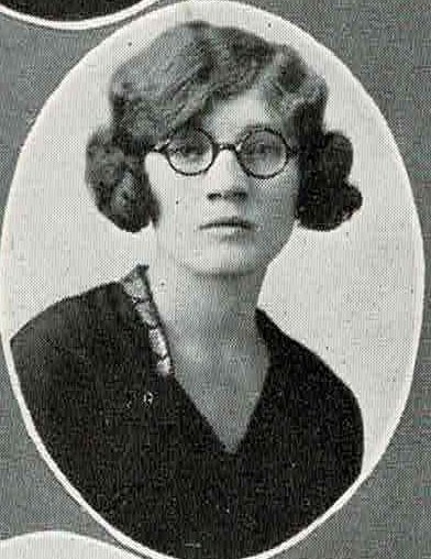 Marie Meek's Instagram, Twitter & Facebook on IDCrawl