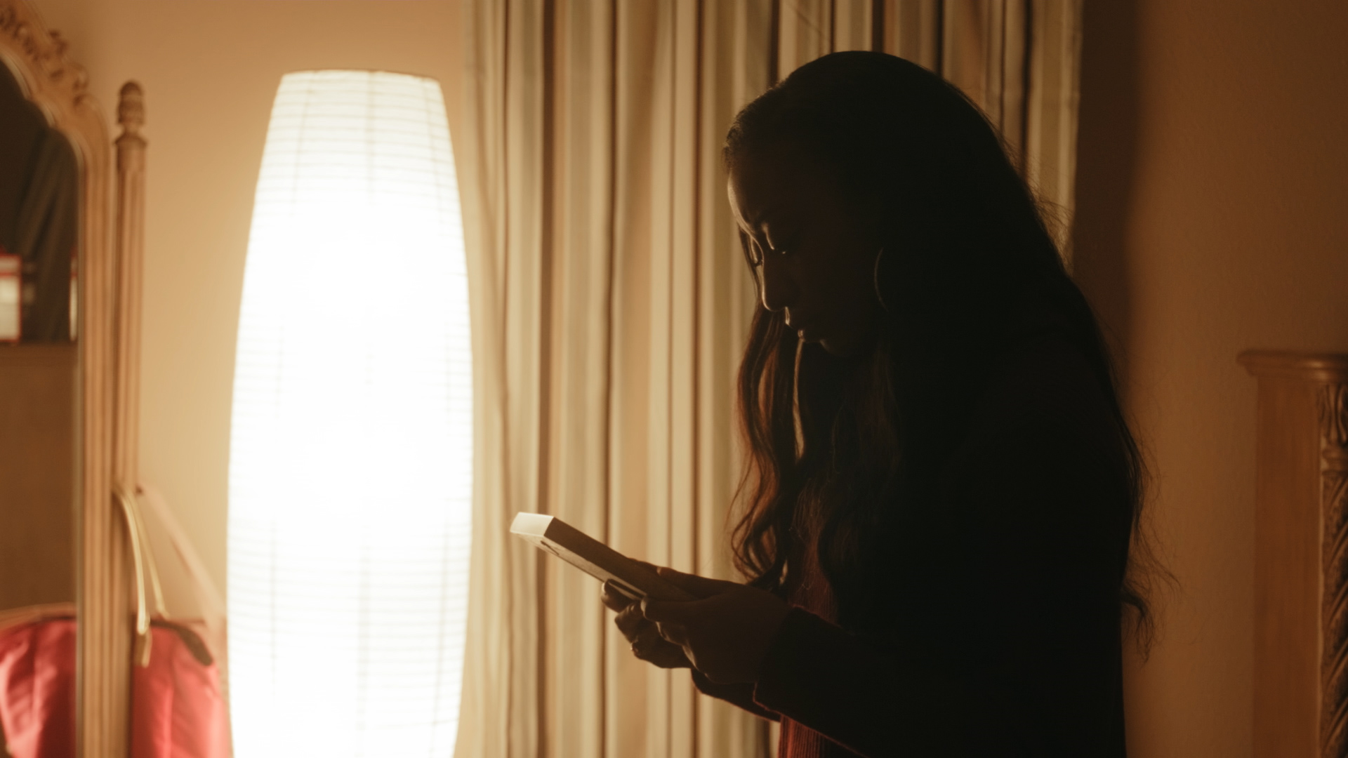 Filmmaking Tips: How to Create Dramatic Lighting