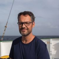 PeerJ - Profile - Fabiano Thompson