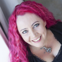 PeerJ - Profile - Siouxsie Wiles
