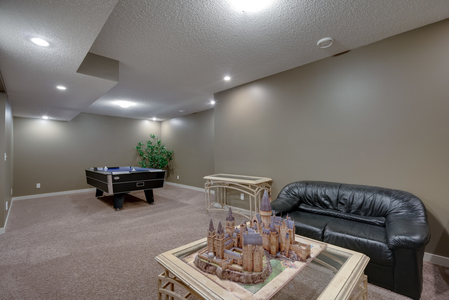 47 Copperleaf Terrace, Calgary, AB, T2Z 0H9
