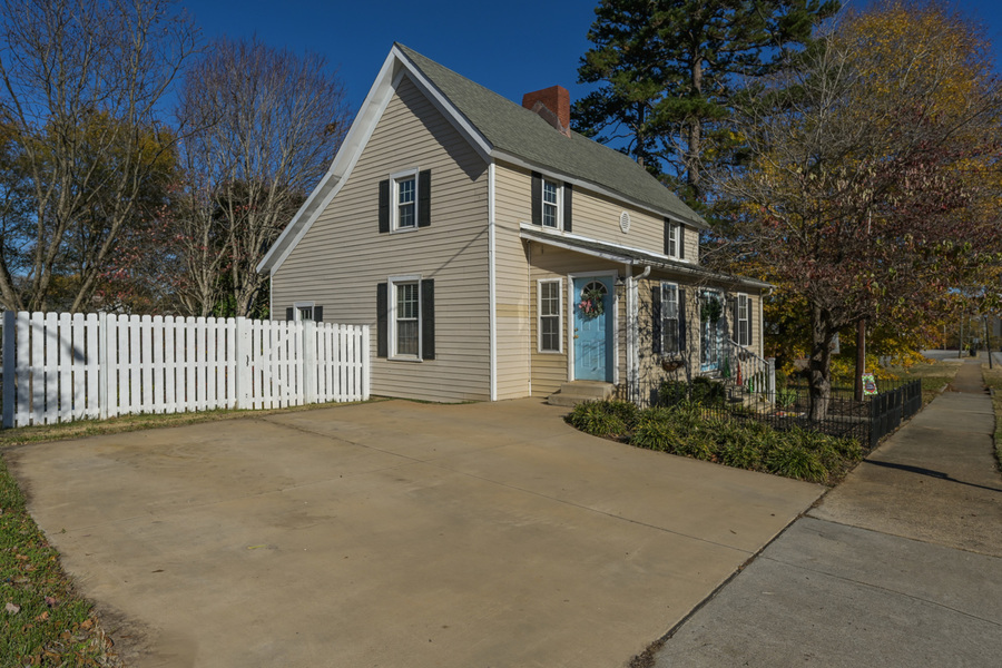 144 Lebby Street, Pelzer, SC, 29669