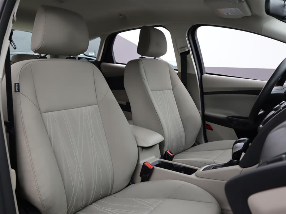 Used 2018 FORD FOCUS SE for sale in WEST PALM | 118530