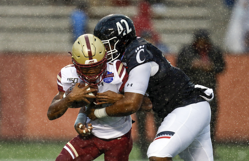 Dailey to Replace Gunnell as Wide Receivers Coach - The Heights