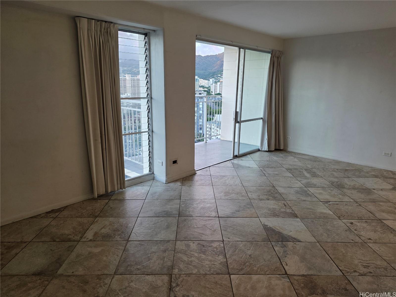 1655 Makaloa St #1901