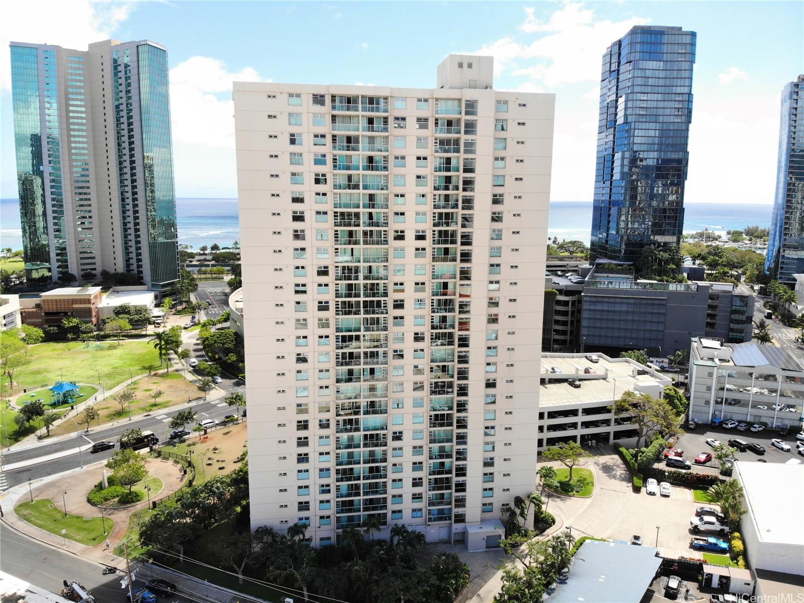 1133 Waimanu St #2201