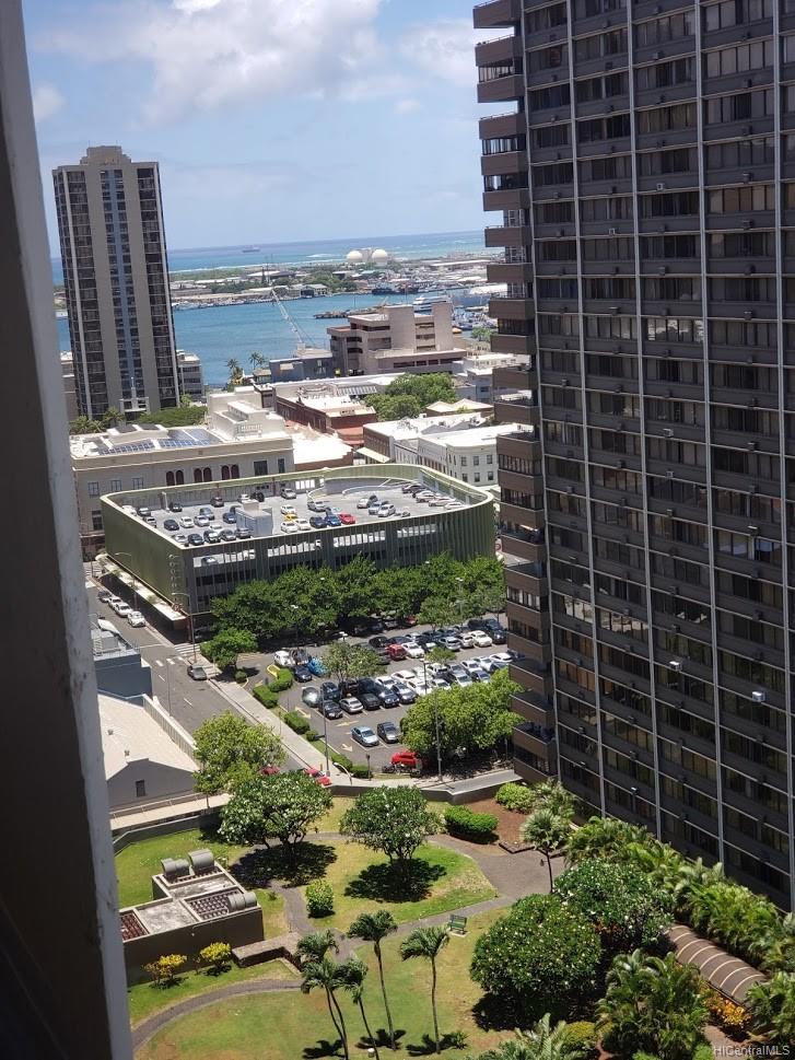 55 S Kukui St #D2111