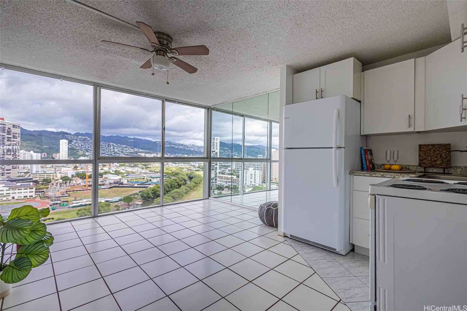 2211 Ala Wai Blvd #2203