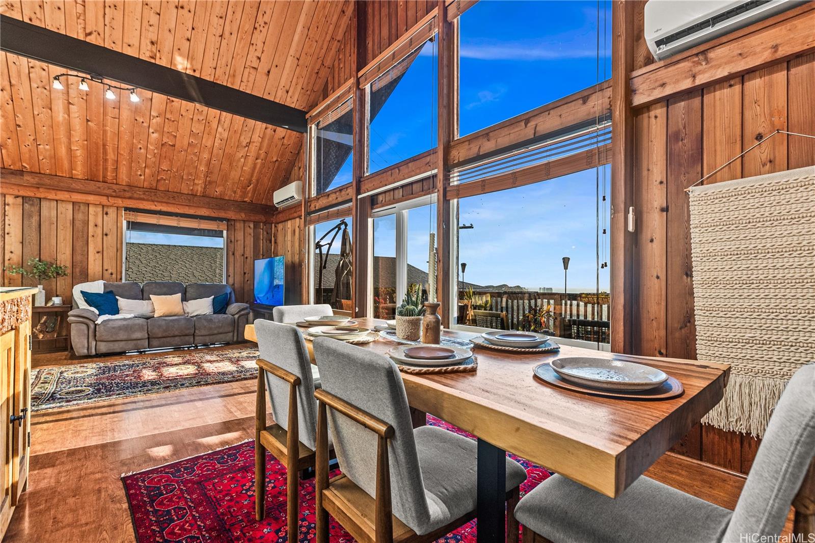 2771 Pacific Heights Rd