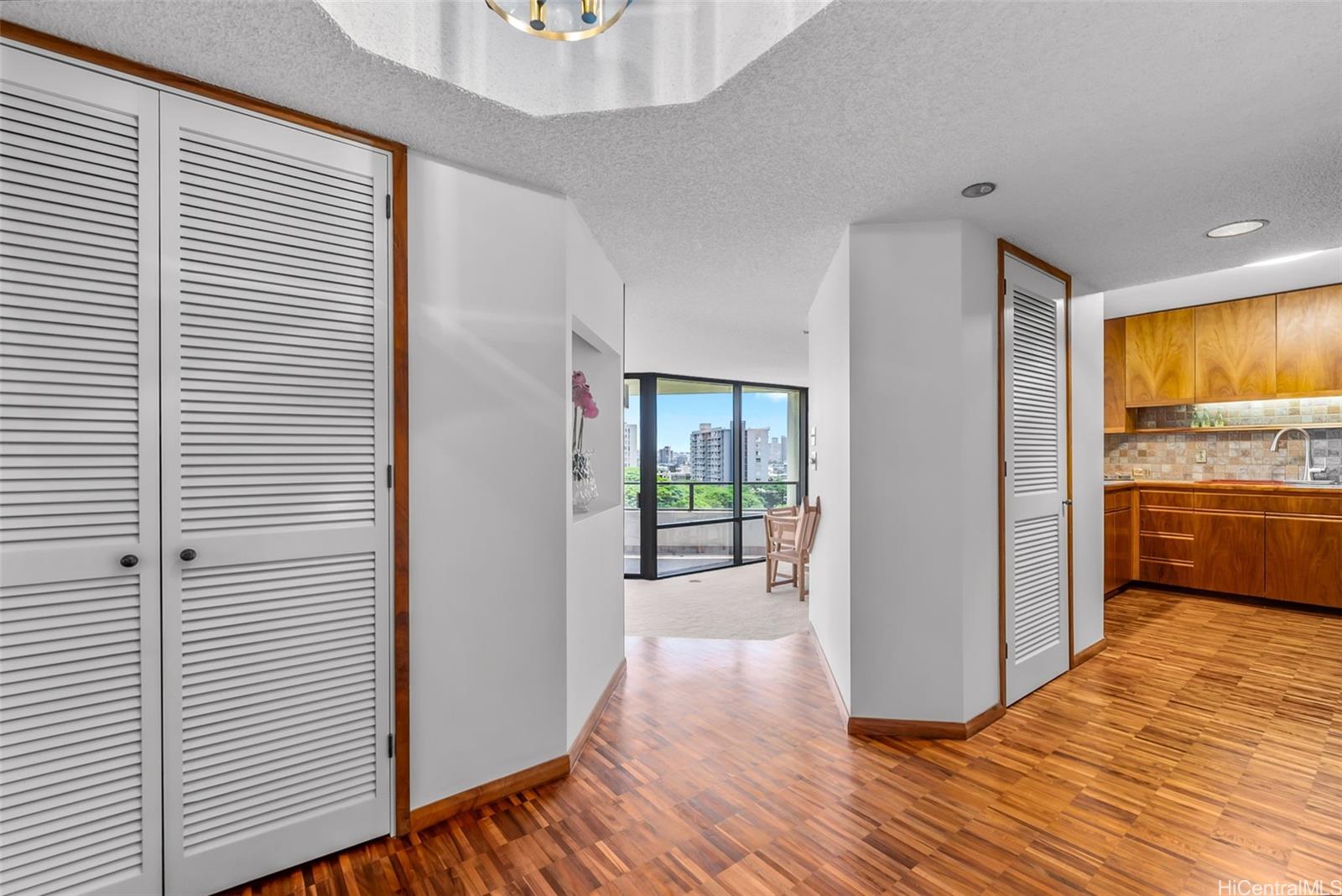 1525 Wilder Ave #904